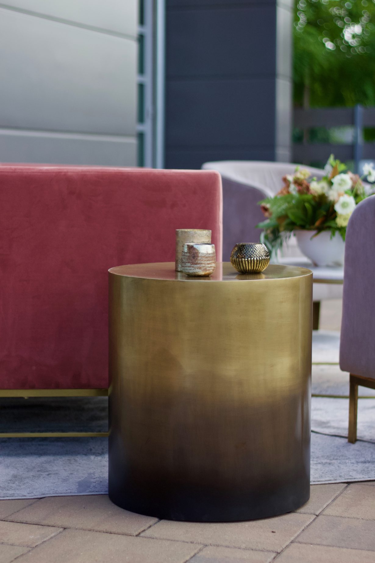 Hue Accent Table, Ombre | Encore Events Rentals