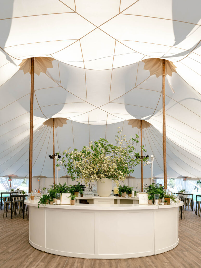 Eleanor Round Bar | Encore Events Rentals